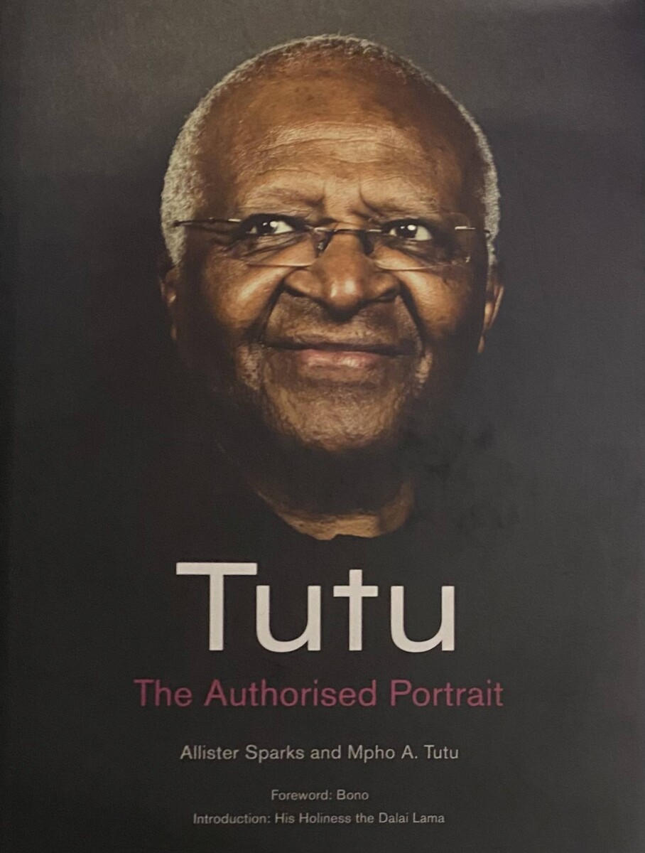 Tutu. The Authorised Portrait – Antiquariaat Schot